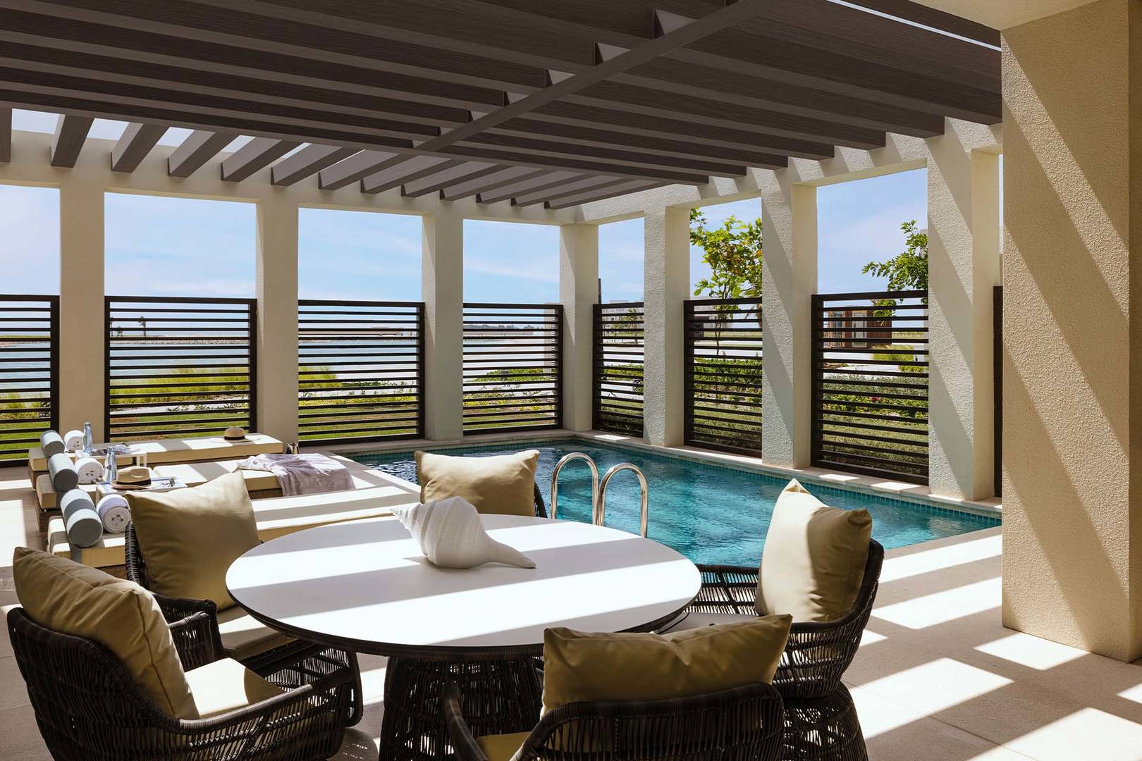 Rooms and Suites at Jumeirah Gulf of Bahrain | Jumeirah