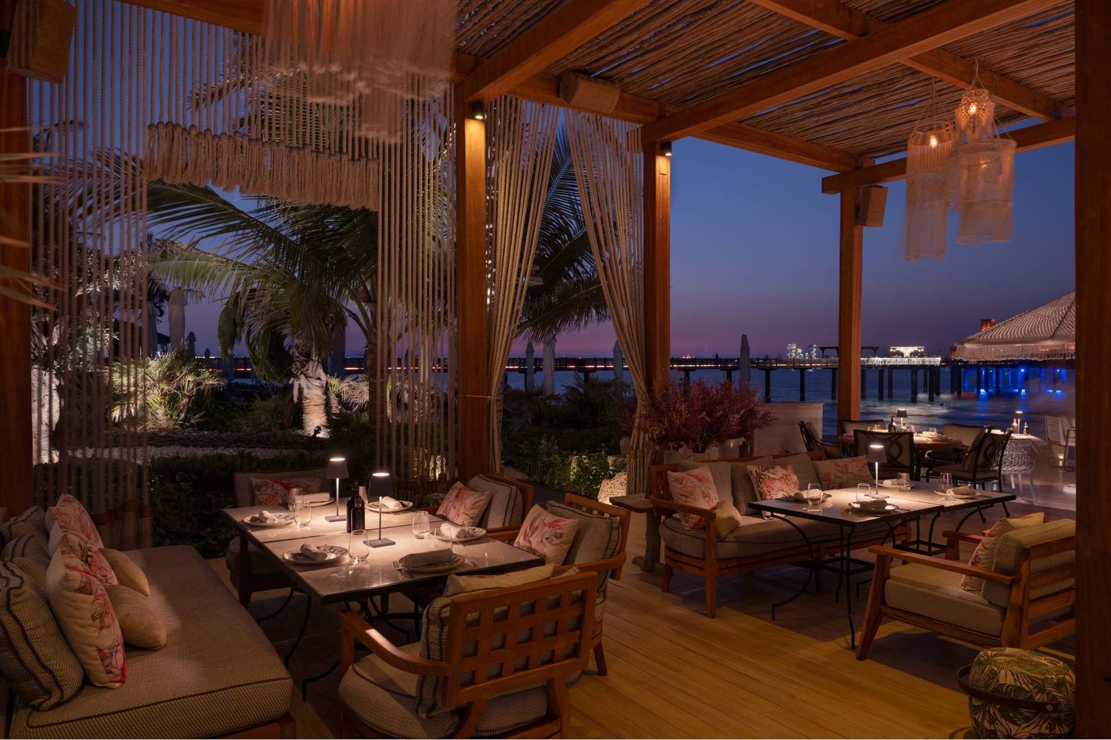 French Riviera Beach | Exquisite Beachside Dining | Jumeirah Al Qasr