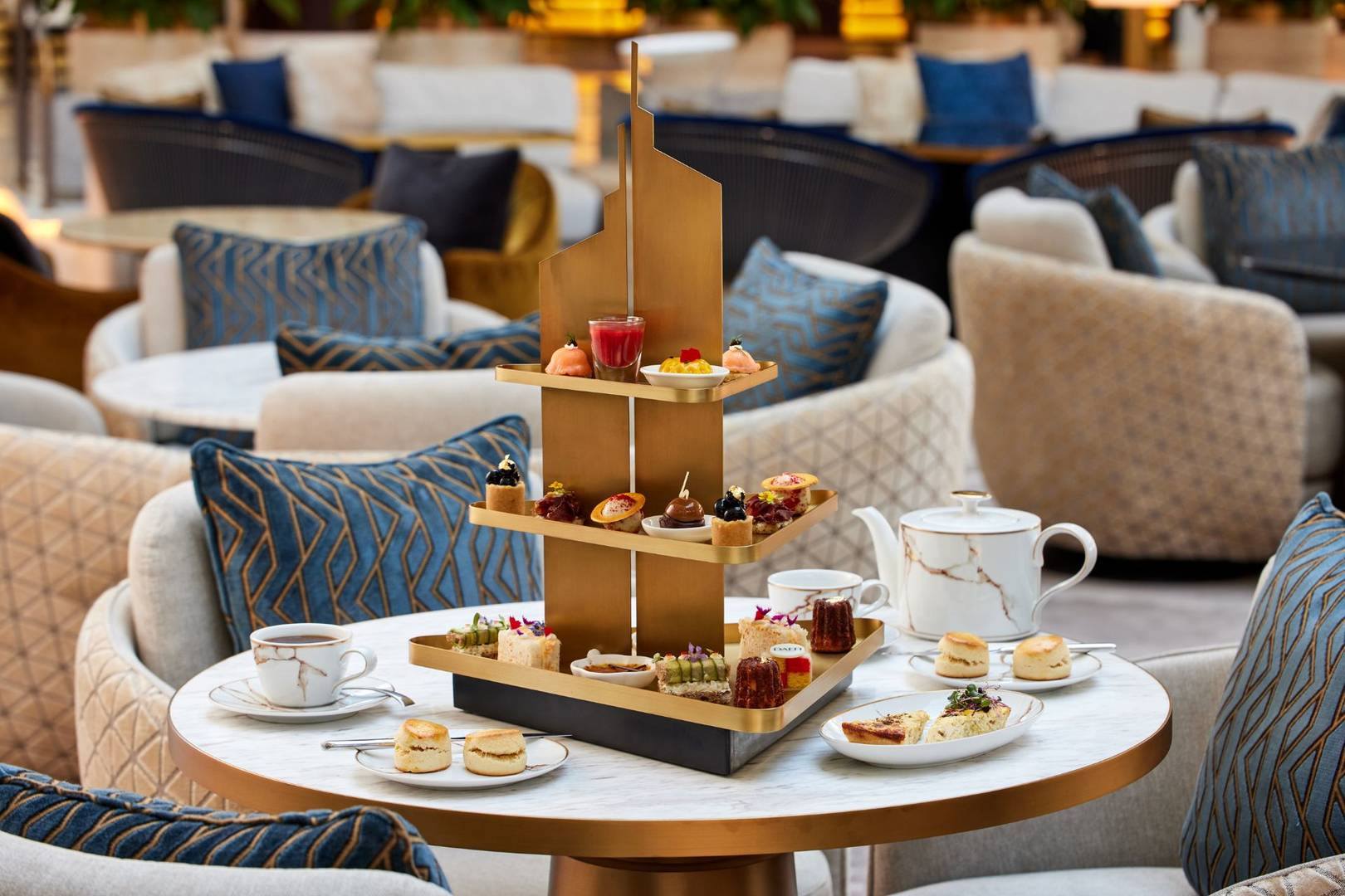 Afternoon Tea | Daefi Lounge at Jumeirah Emirates Towers