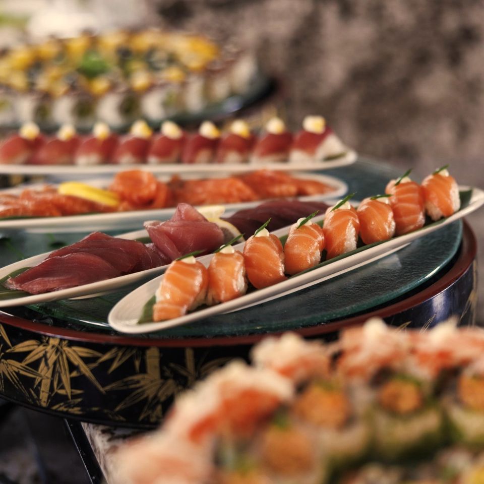 Mundo | Multi-cuisine Restaurant at Jumeirah Emirates Towers, Dubai