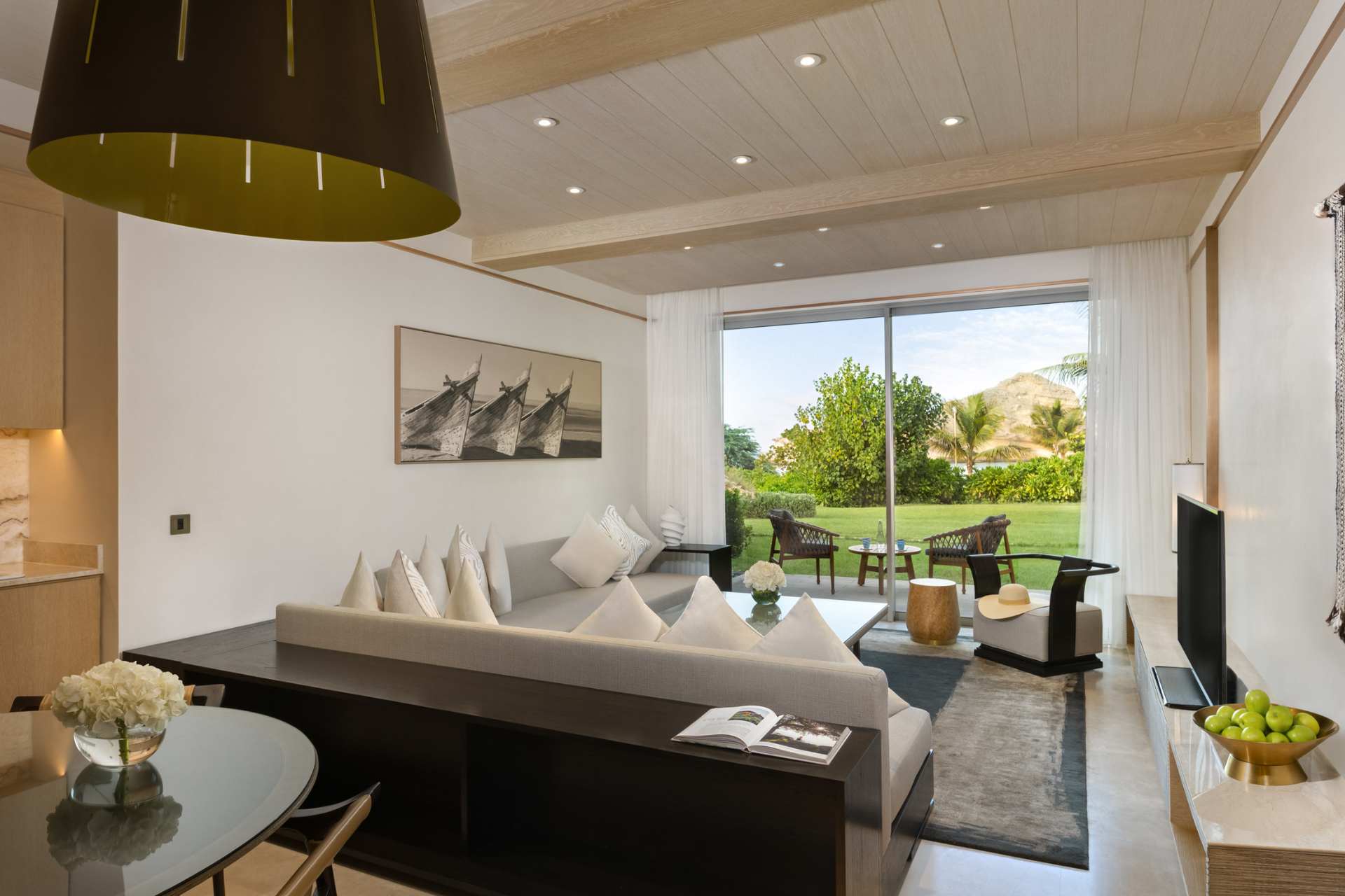 Rooms and Suites at Jumeirah Muscat Bay | Jumeirah